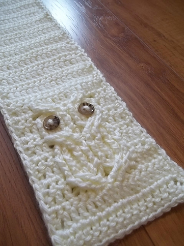 Ravelry: It's a Hoot! Owl Scarf pattern by Carlinda Lewis
