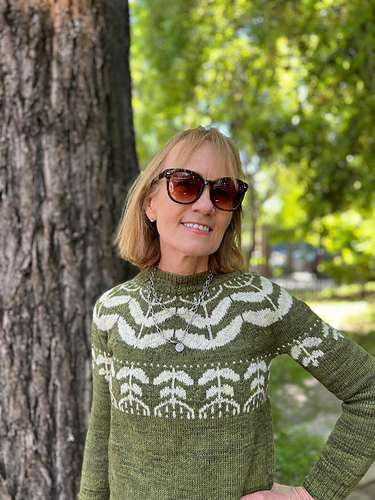 Ravelry: Polina pullover pattern by Teti Lutsak