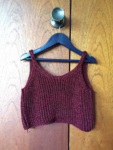 Ravelry: Top Metálico | Metal Top pattern by Carolina Wiegand