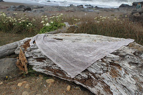 Ravelry: Blackout Cliff pattern by Taiga Hilliard