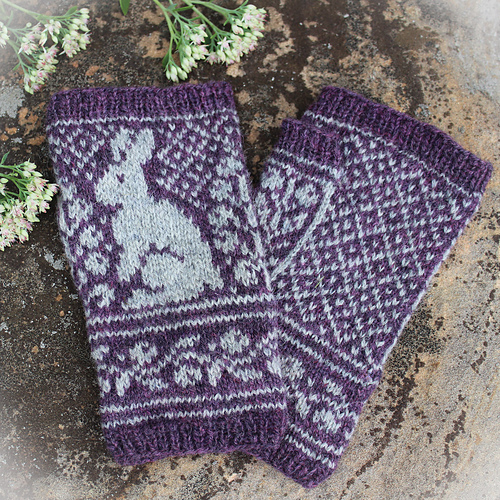 Ravelry: Rabbity mittens & muffatees pattern by bunnymuff - Mona Zillah