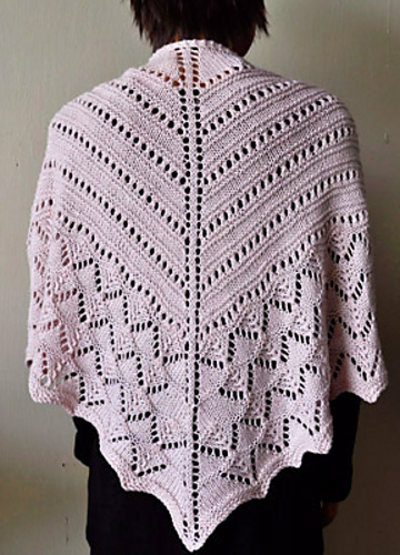 Ravelry: Wailea Shawl (DK) pattern by Gail Tanquary