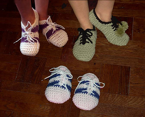 Ravelry: House Shoes-48 pattern by Cathy Ren
