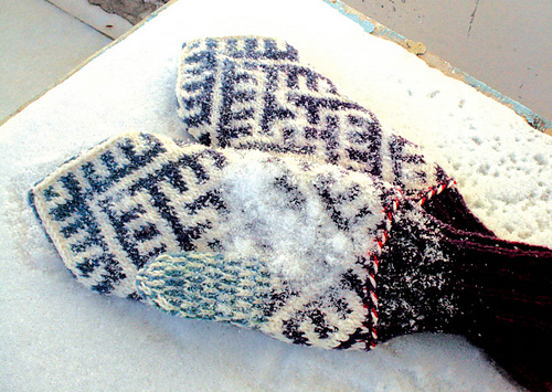 Ravelry: catrionaobrian's Slavic mittens