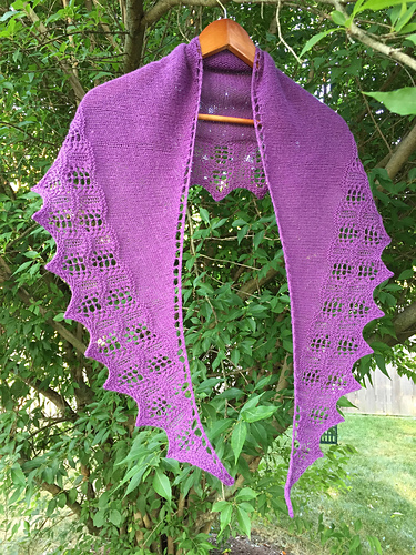 Ravelry: Dancing waves shawl pattern by Helen Kennedy