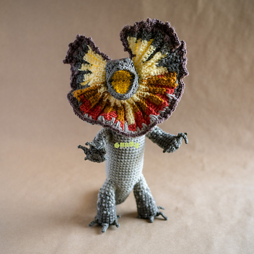 Ravelry: Farrin the Frilled Lizard pattern by Chanel Beauchamp