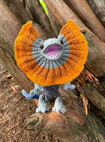 Ravelry: Farrin the Frilled Lizard pattern by Chanel Beauchamp