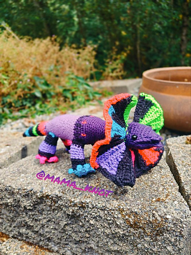 Ravelry: Farrin the Frilled Lizard pattern by Chanel Beauchamp