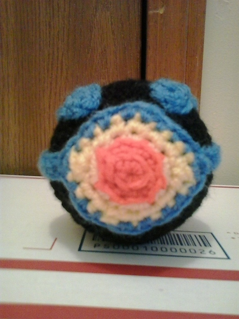 Ravelry: Mewtwo's Clone Ball (Pokemon) pattern by Christjan Bee