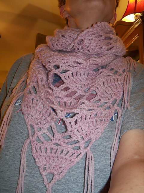 Ravelry: celiatrout's Triangle Cowl