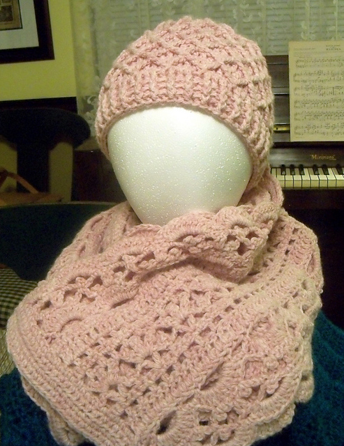 Ravelry: celiatrout's Crochet Diamond Pattern Hat