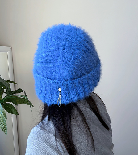 Ravelry: Qun Beanie pattern by Skeinny Dippin