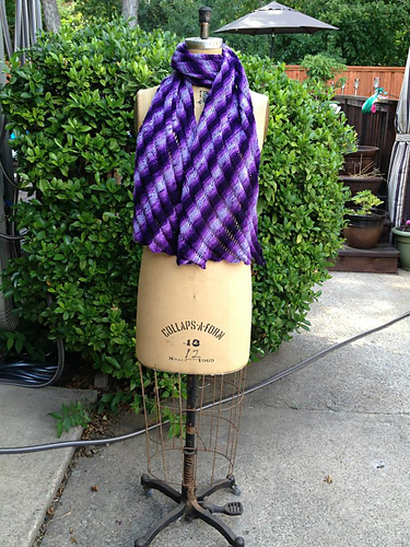 Ravelry: Clapotis for Loom Knitters pattern by Charity Windham