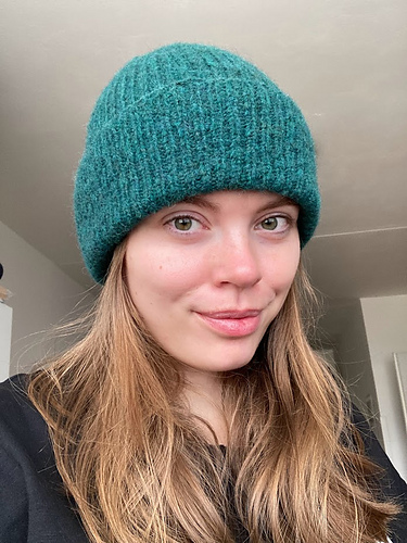 Ravelry: 214-67 Winter Smiles Hat pattern by DROPS design