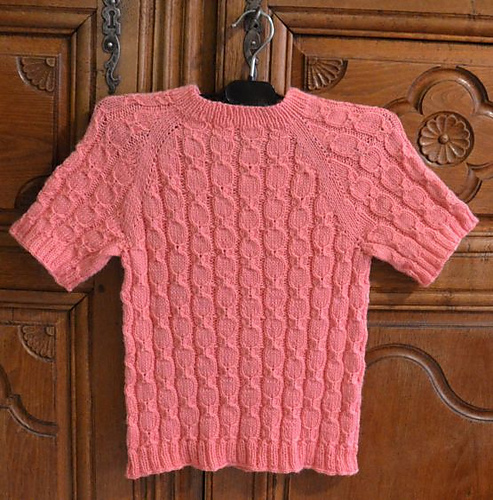 Ravelry: Alvéole fille pattern by Carole Francone