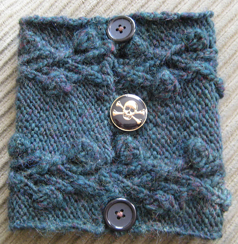 Ravelry: Briar Rose French Press Cozy pattern by ChemKnits