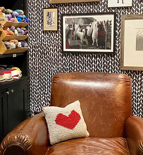 Ravelry: Intarsia Heart cushion pattern by Chiaki Hayashi