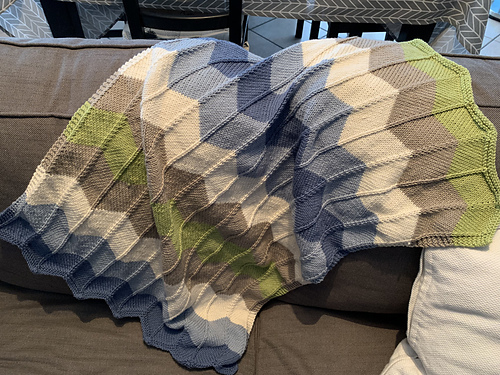 Ravelry: Copertina Onde del Mare pattern by Alice Tesser