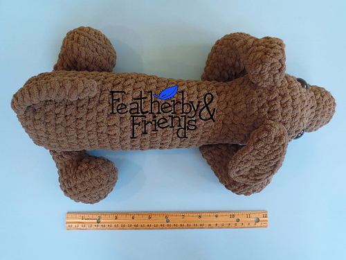 Ravelry: Dewey the Huggable Dachshund pattern by Alicia English