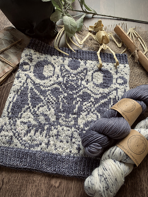 Ravelry: Nightling Cowl pattern by Jen Immer