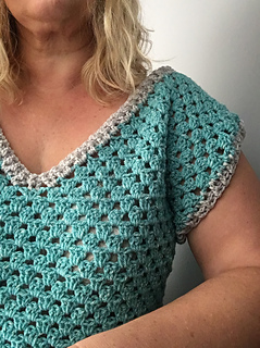 Ravelry: The Plain Jayne Pullover pattern by Holly Patston