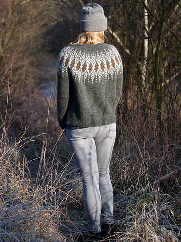Ravelry: Silverlining pattern by Jennifer Steingass