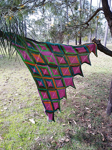 Ravelry: Vanishing Point pattern by Paola Albergamo