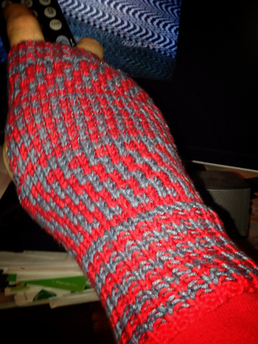 Ravelry: Interference Gauntlets pattern by Christopher Bahls