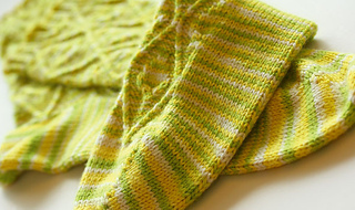 Ravelry: Peace Lily pattern by Chrissy Gardiner