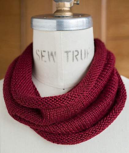 Ravelry: Girlfriend Cowls pattern by Churchmouse Yarns and Teas