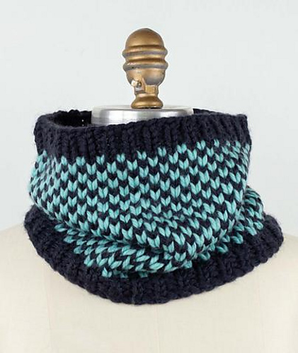 Ravelry: Simple Colorwork Cowl Bulky pattern by Churchmouse Yarns and Teas