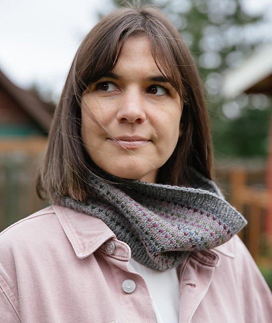 Ravelry: Bundle Up! Colorwork Cowl pattern by Churchmouse Yarns and Teas