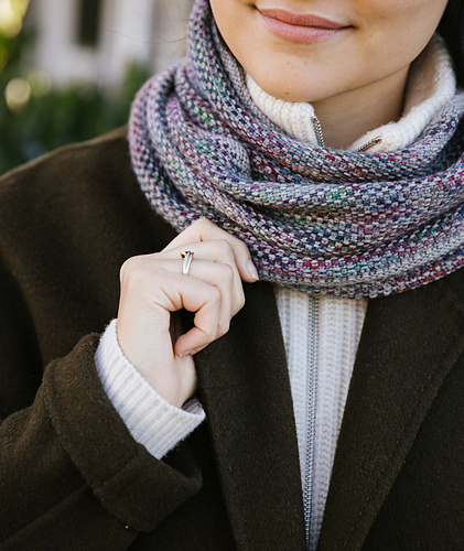 Ravelry: Linen Stitch Scarf & Loop pattern by Churchmouse Yarns and Teas