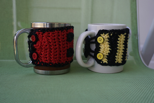 Ravelry: Bumble Bee Mug Cozy pattern by Chelsea Radley