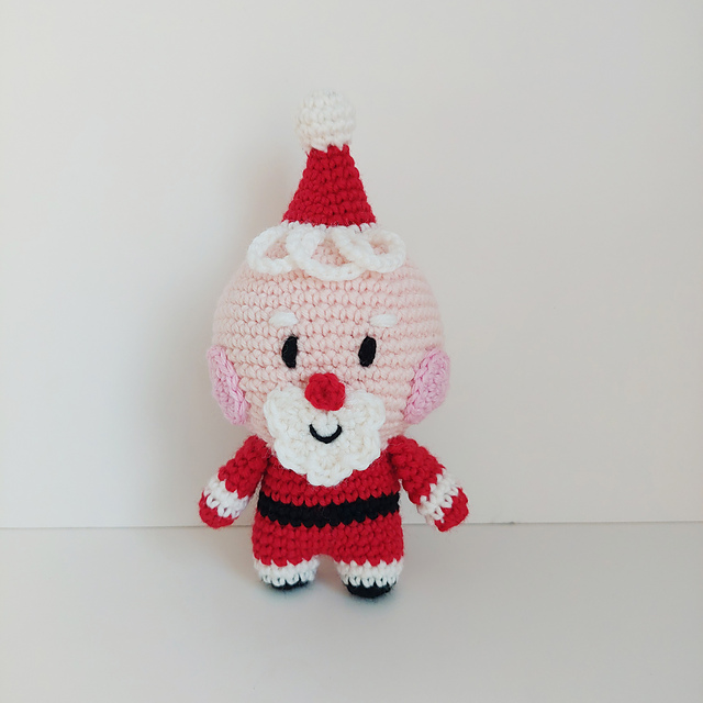 Ravelry: Santa Claus doll pattern by nim nim