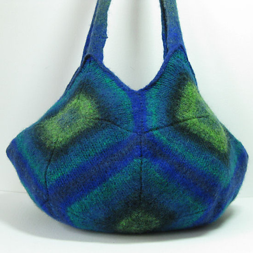 Ravelry: Felted Market Bag or Carrier Bag 012 pattern by Claire Crompton