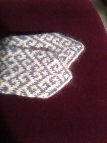 Ravelry: Gentner Longwool Mittens pattern by Geanie Ollman