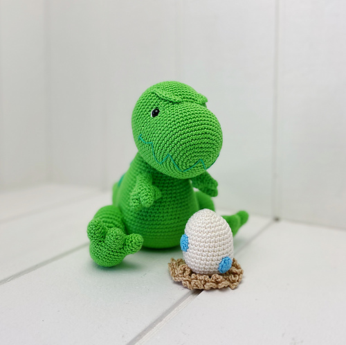 Ravelry: Tex the T-Rex pattern by Sundot Attack