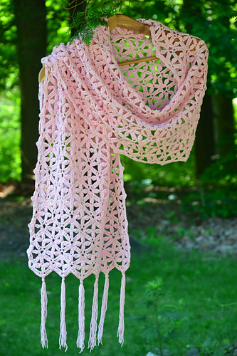 Ravelry: Silk Shawl pattern by Iin Wibisono