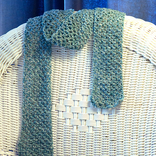 Ravelry: Easy Fashion Scarf pattern by Eva Ferrebee