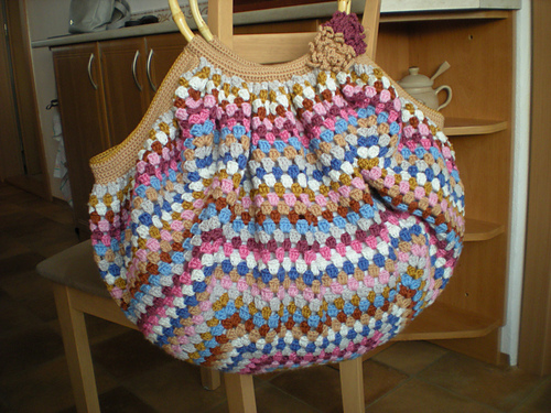 Ravelry: Big Granny Purse pattern by emmhouse