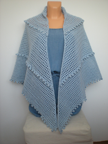 Ravelry: Simple Blue shawl pattern by emmhouse