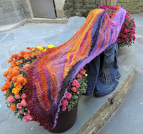 Ravelry: Sunset Sunrise Short Row Wrap pattern by Jane Thornley