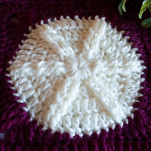 Ravelry: Textured Snowflake Square pattern by Suzanne Carlson