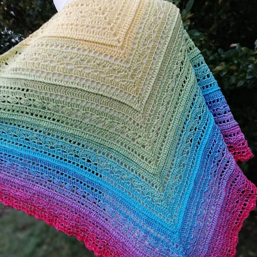 Ravelry: Magic Shawl Heaven pattern by Martina Supova