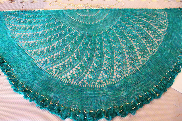 Ravelry: PetiteTannante's Shattered Sun Shawl Store Display