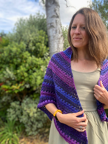 Ravelry: Granny Mesh Shawl pattern by Concrete Gems