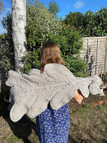 Ravelry: Oak Leaf Blanket pattern by Concrete Gems