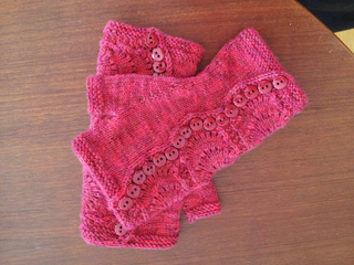 Ravelry: contrahdancah's Spatterdash in Red