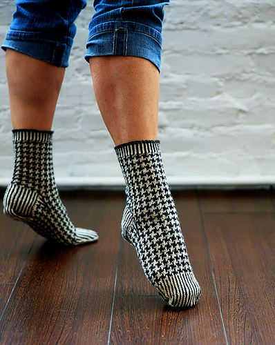 Ravelry: Houndstooth Socks pattern by Kate Atherley